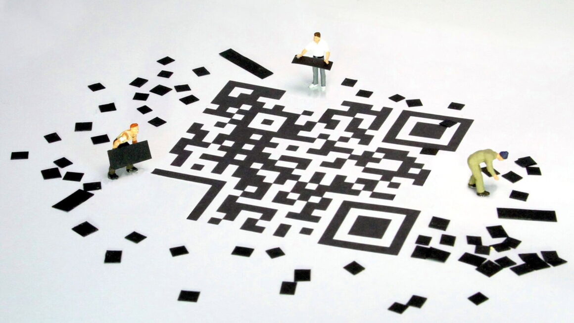 4 Reasons Why QR Codes are Better than RFID - iGeeksBlog