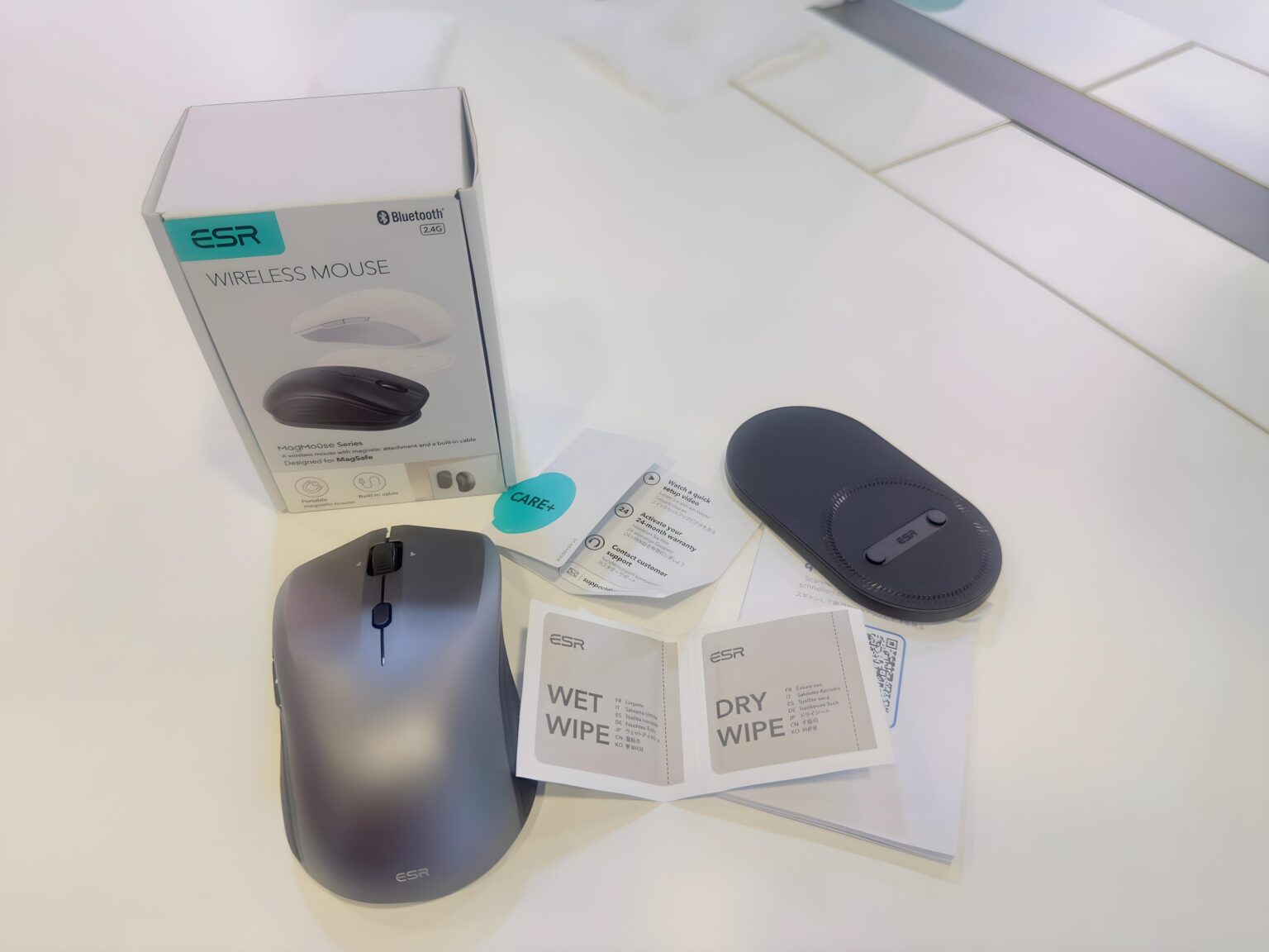 ESR MagMouse Review: The World’s First Magnetic Wireless Mouse Tested ...